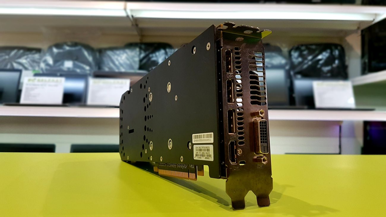 Used PowerColor Red Devil Radeon RX 570 4GB GDDR5 AXRX 570 4GBD5-3DH/OC ...